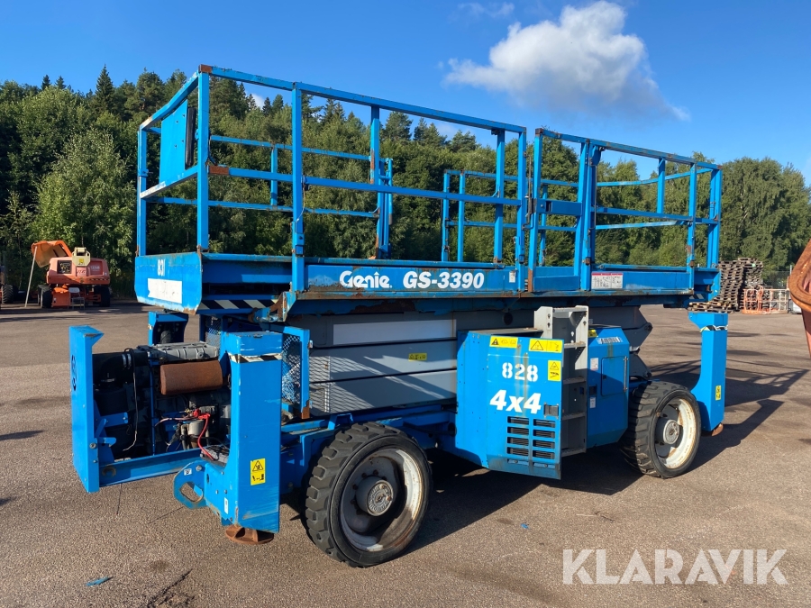 Saxlift Genie GS-3390, Tranås, Klaravik auktioner