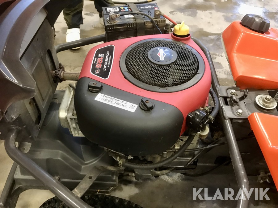 Åkgräsklippare Husqvarna R213C