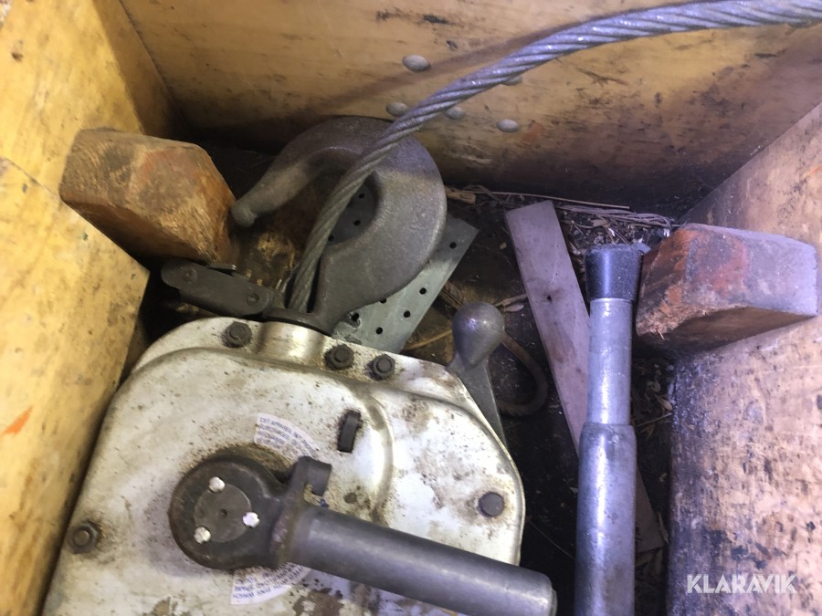 Klaravik Auktioner | Dragblock / vinsch Nordiska redskap