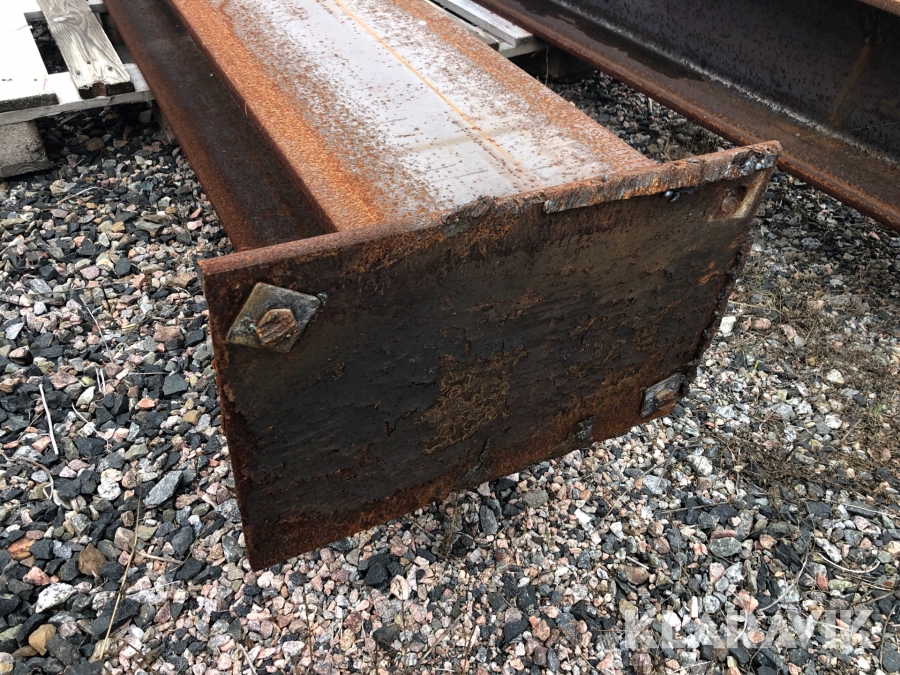 Klaravik Auktioner | H-balk 300 4 st