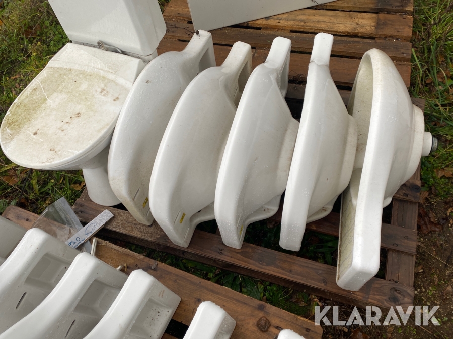 Klaravik Auktioner | Handfat och wc