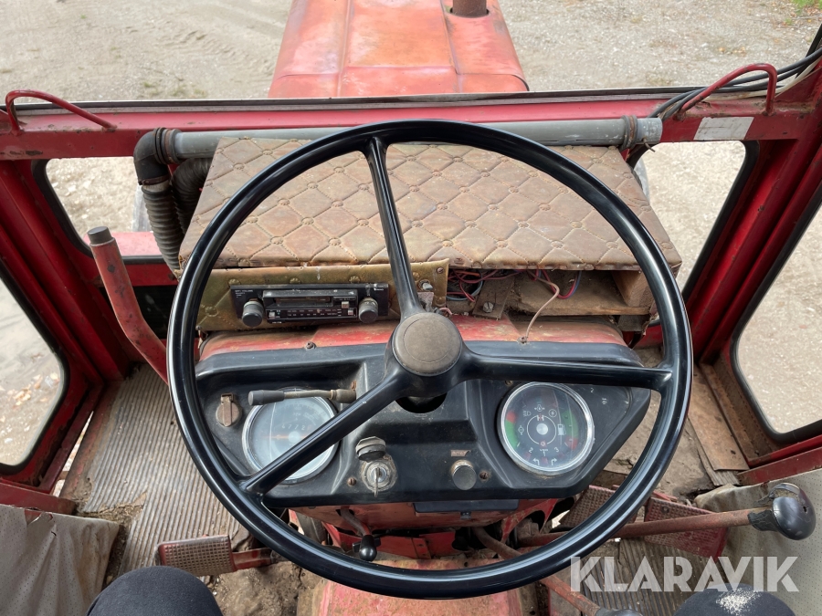 Traktor International 946, Lysekil, Klaravik auktioner