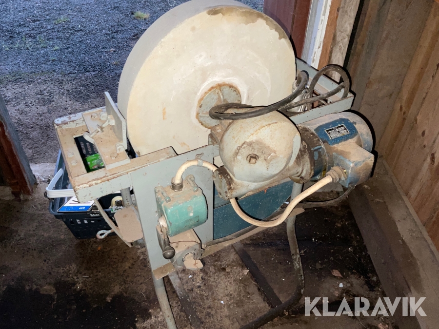 Slipsten, Hjo, Klaravik auktioner