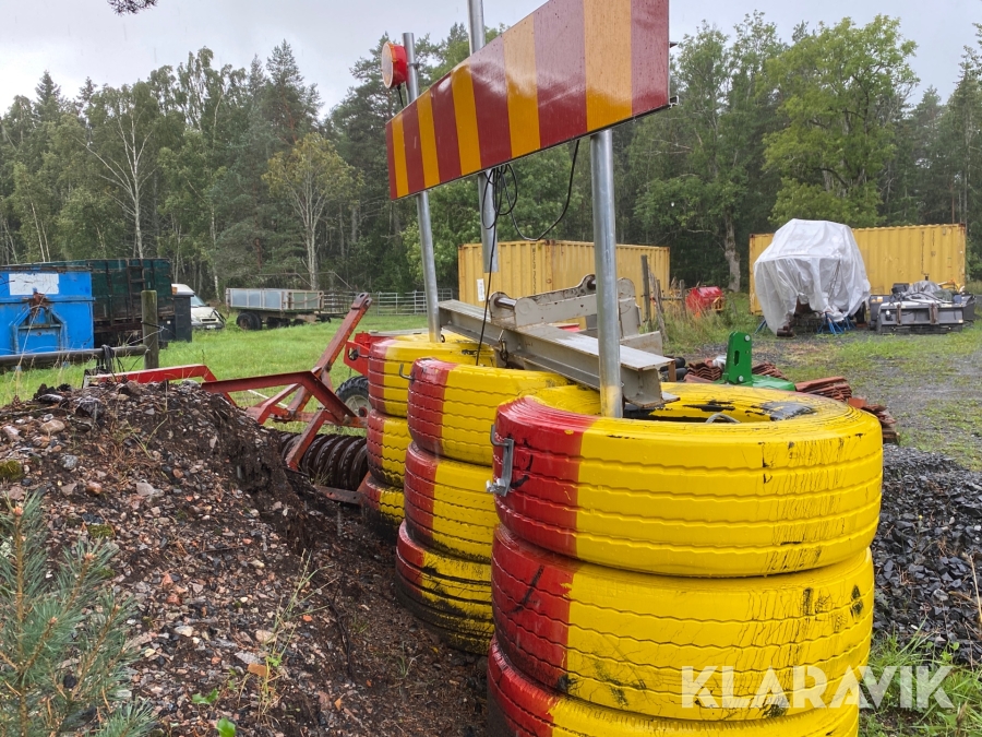 Trafikbuffert, Östhammar, Klaravik auktioner