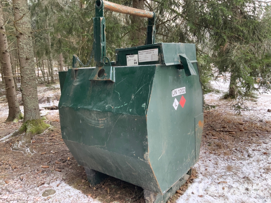 Dieseltank med lyftbygel IBC småbulkbehållare Wikers 1600l,