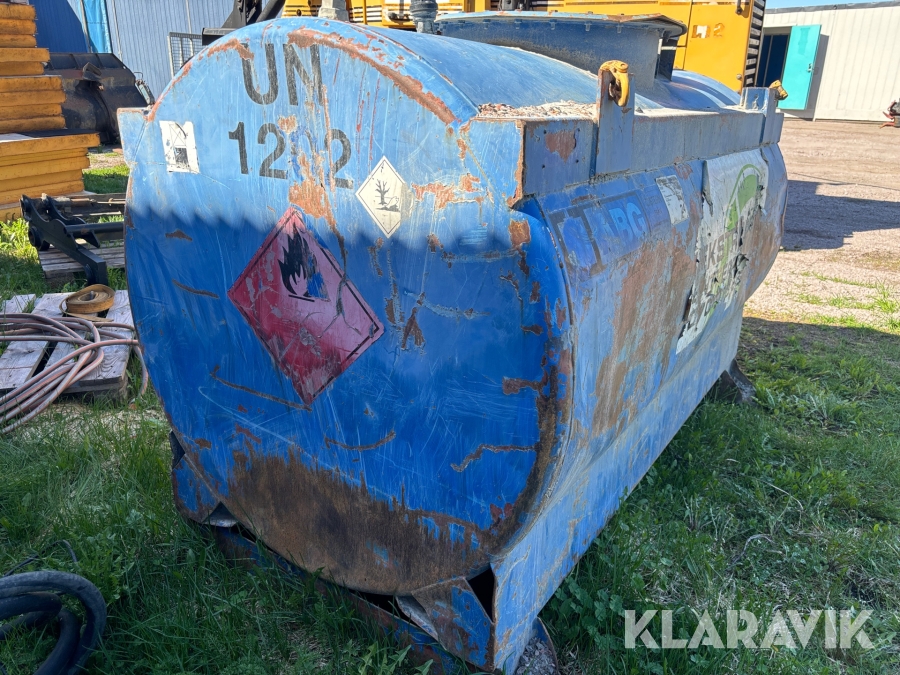 Dieseltank ABG 2000L, Uppsala, Klaravik auktioner