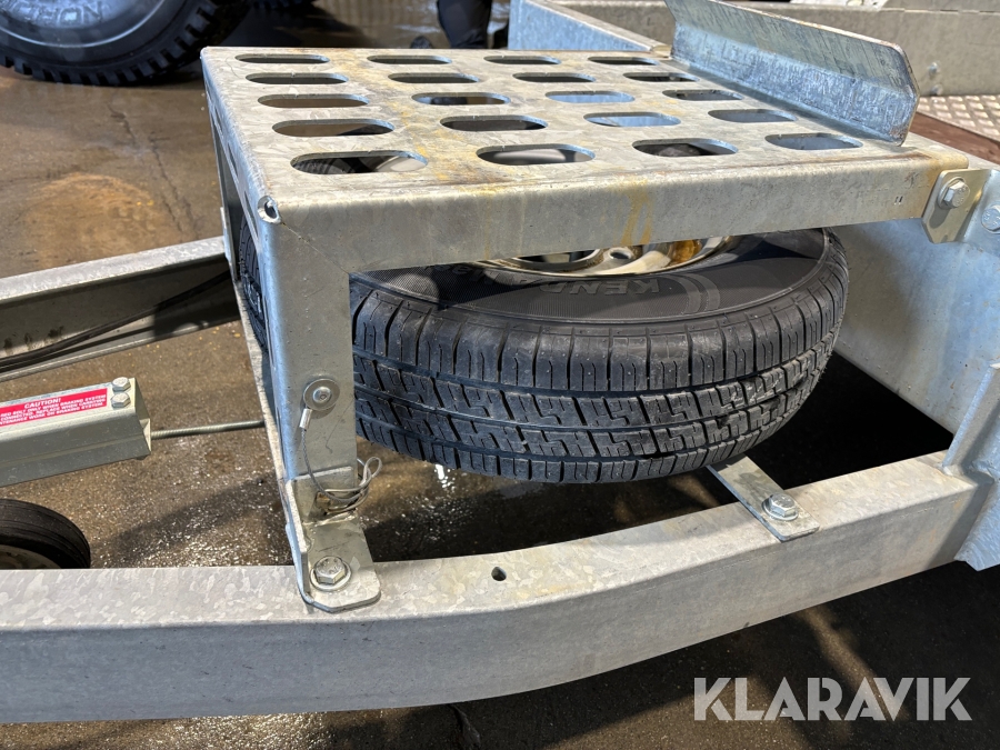 Personbilssläp Indespension PL27095L/R3, Berg, Klaravik aukt