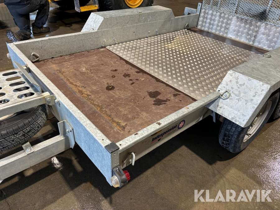 Personbilssläp Indespension PL27095L/R3, Berg, Klaravik aukt