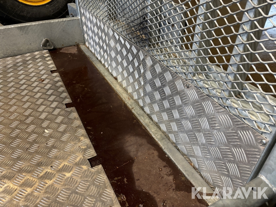 Personbilssläp Indespension PL27095L/R3, Berg, Klaravik aukt