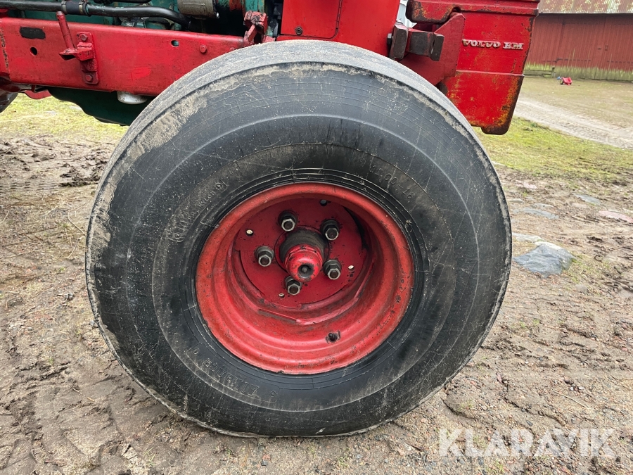 Traktor Volvo BM T 800 C, Hylte, Klaravik auktioner