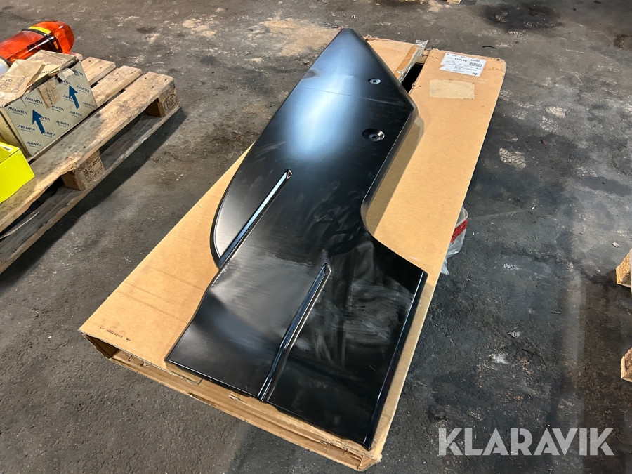 Sidoplåt New Holland, Lidköping, Klaravik auktioner