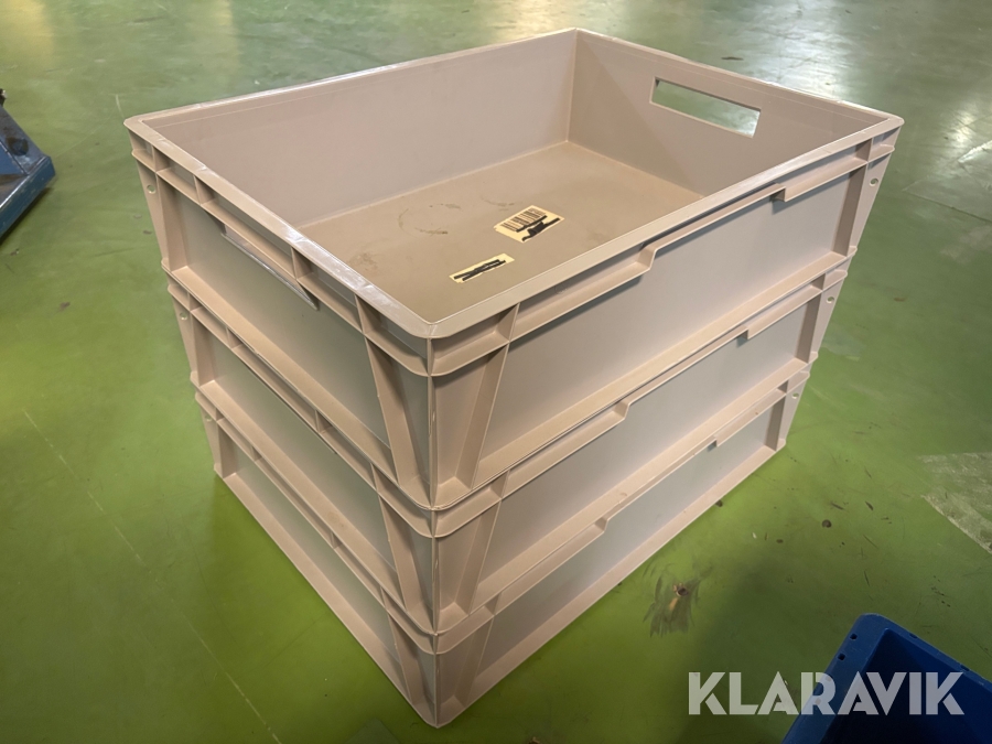 Plastbackar 4 st, Köping, Klaravik auktioner