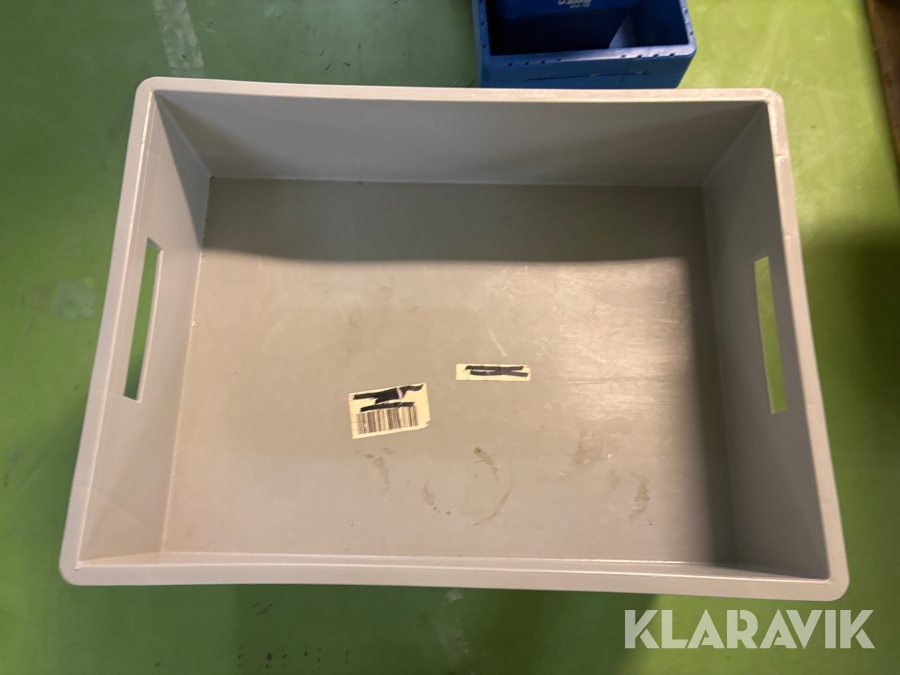 Plastbackar 4 st, Köping, Klaravik auktioner