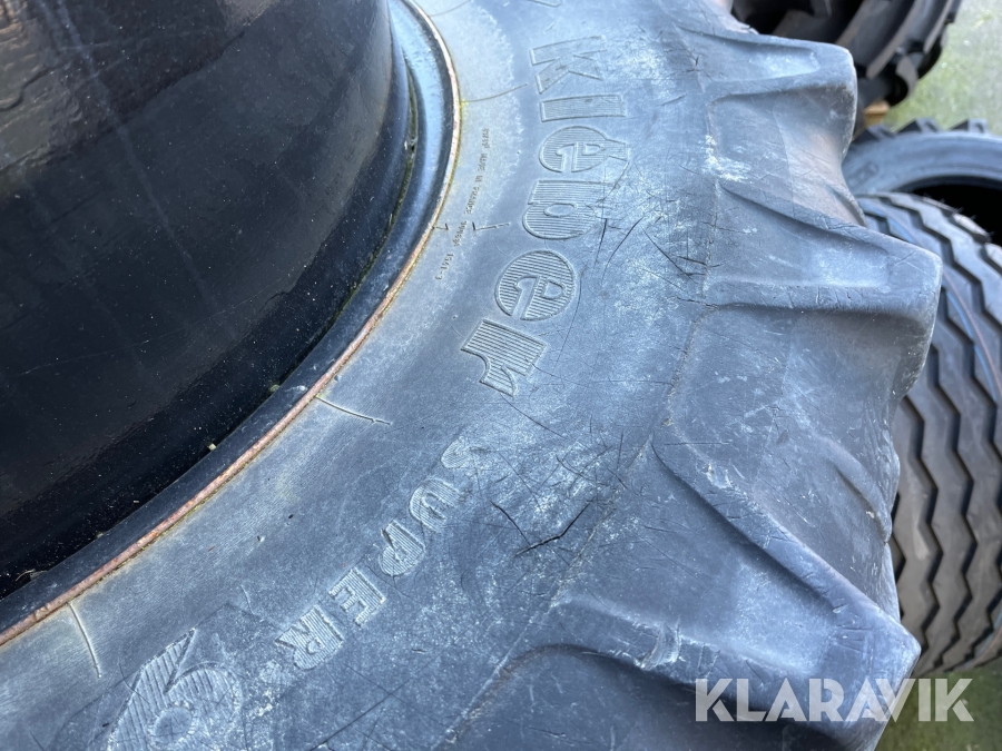 Dubbelmontage Kleber 16.9R30, Falkenberg, Klaravik auktioner