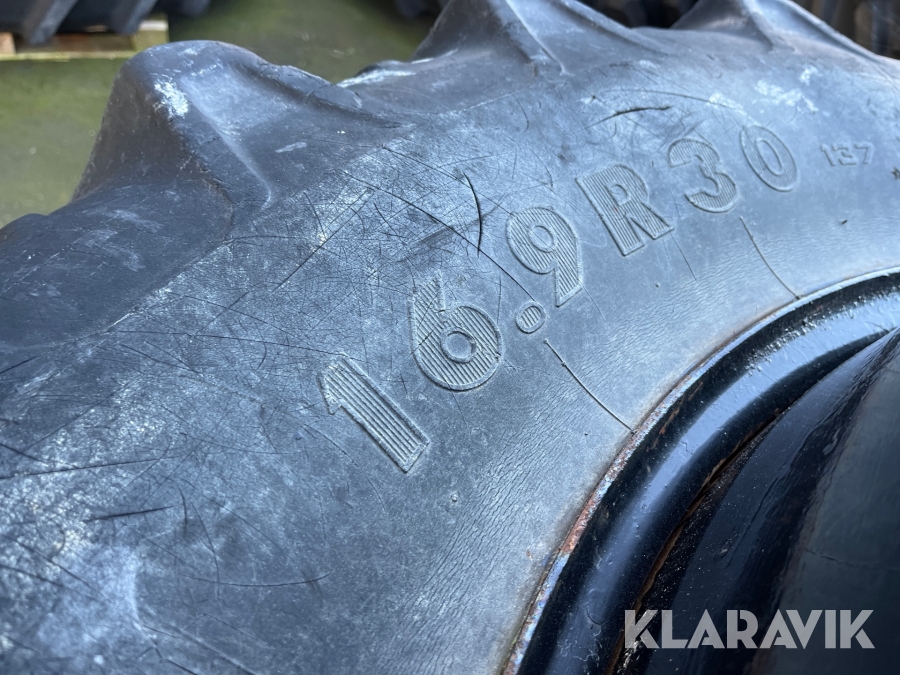 Dubbelmontage Kleber 16.9R30, Falkenberg, Klaravik auktioner