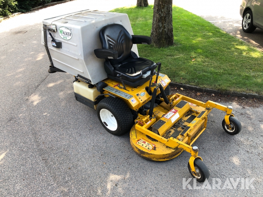Klaravik Auktioner | Åkgräsklippare Walker MCGHS