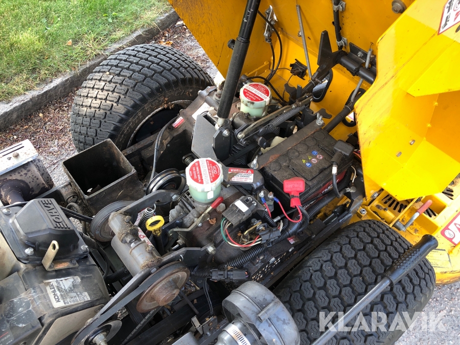 Klaravik Auktioner | Åkgräsklippare Walker MCGHS