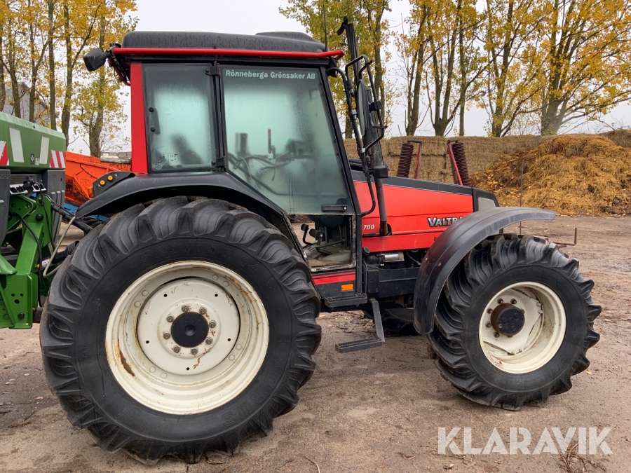 Traktor Valtra 700 autocontrol