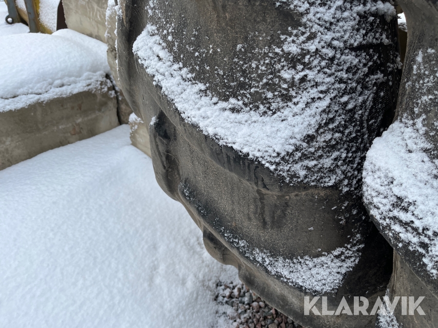 Traktordäck med fälg Good Year 620/70 R46, Norrköping, Klara