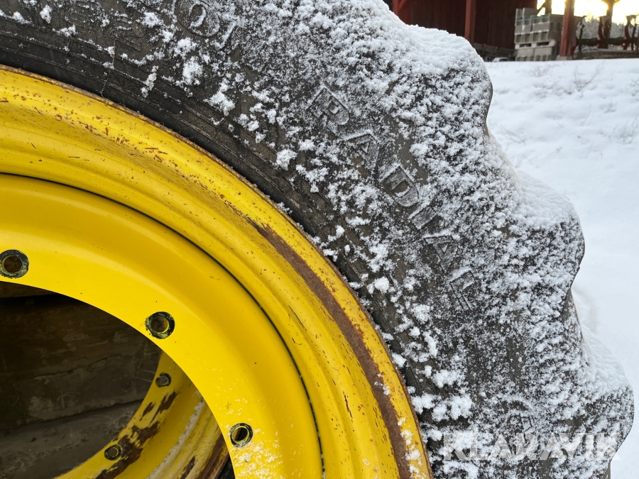 Traktordäck med fälg Good Year 620/70 R46, Norrköping, Klara