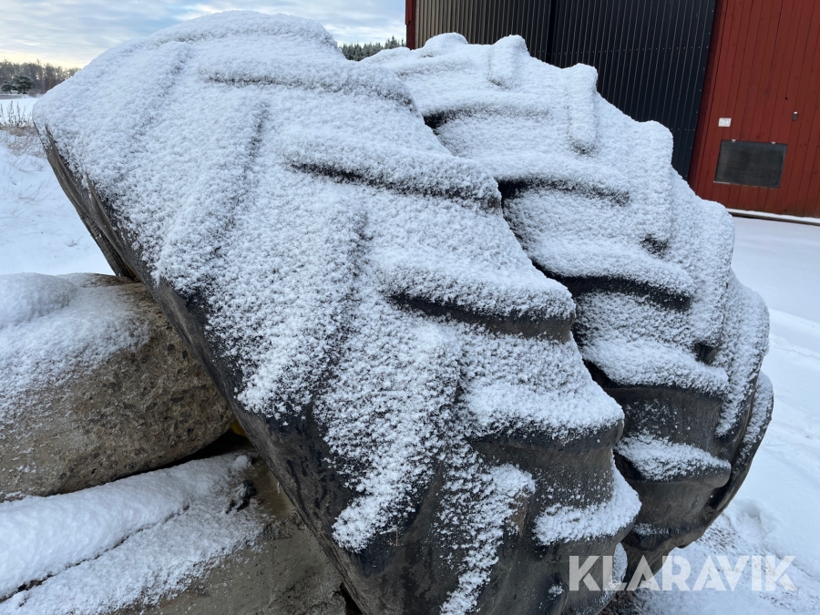 Traktordäck med fälg Good Year 620/70 R46, Norrköping, Klara