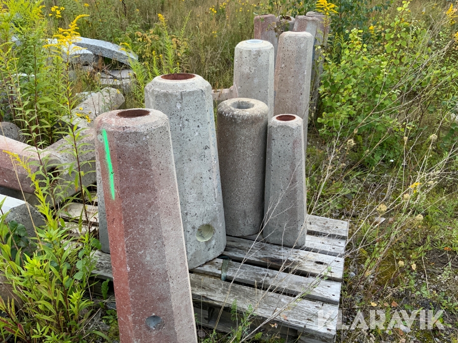 Klaravik Auktioner | Stolpfundament