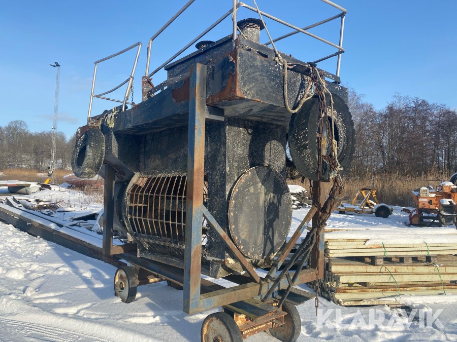 Strömbildare för isfri hamn