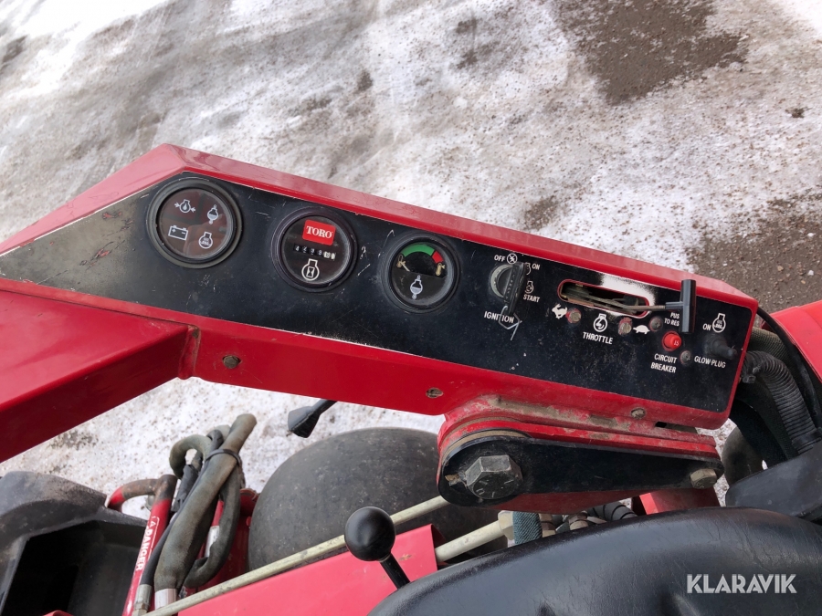Klaravik Auktioner | Åkgräsklippare Toro greenmaster 3000