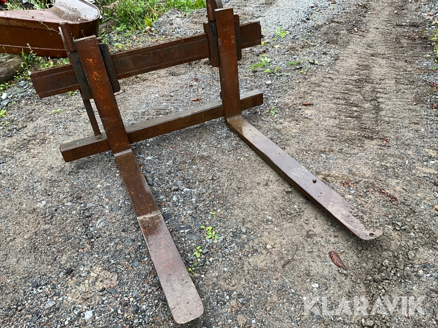 Gafflar, Huddinge, Klaravik auktioner