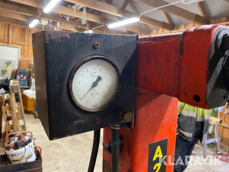 Klaravik Auktioner | Däckmaskin Corghi A2002 S