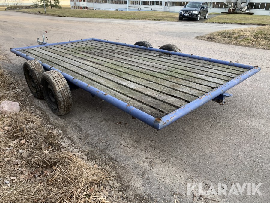 Klaravik Auktioner | Maskinsläp 2axlad