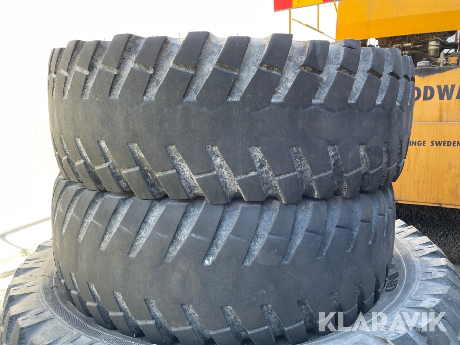 Klaravik Auktioner | Traktordäck Alliance Multiuse 550 4st