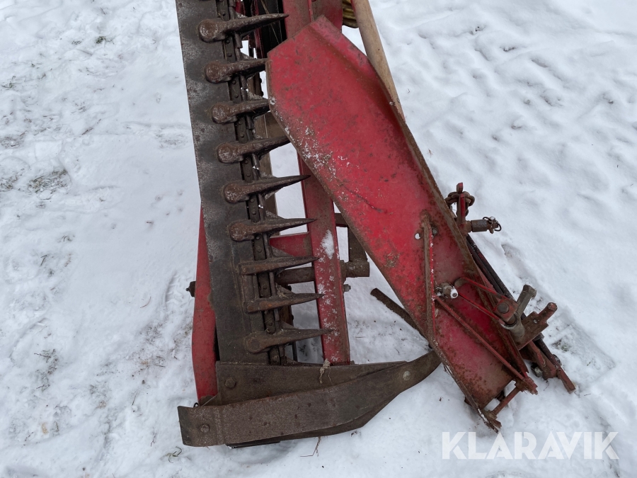 Klaravik Auktioner | Slåttermaskin Tive SVA
