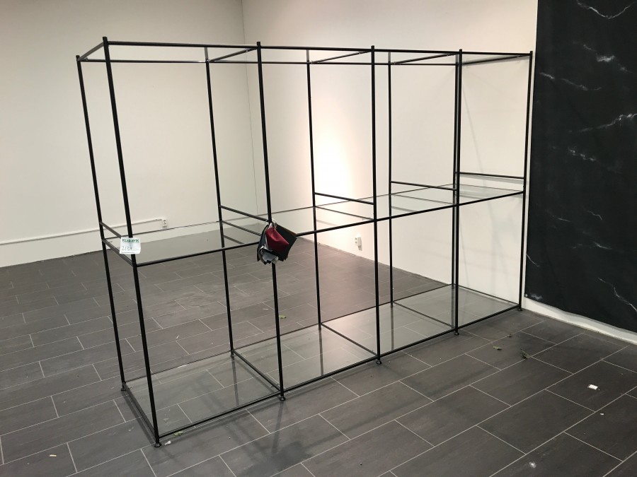 Klaravik Auktioner | Displayhylla