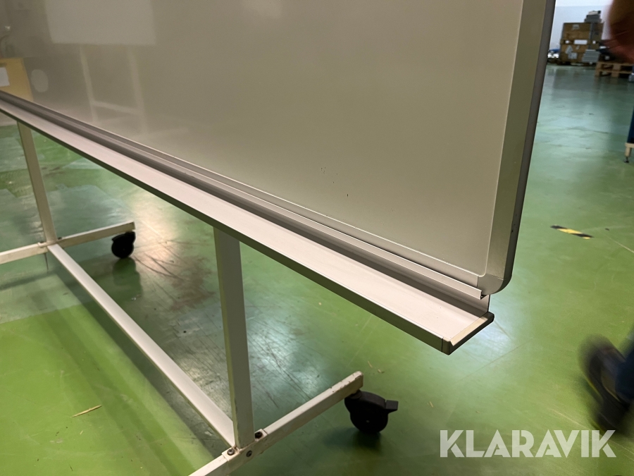 Whiteboardtavla, Köping, Klaravik auktioner