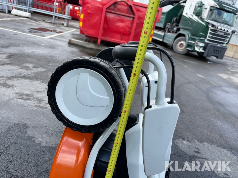 Gräsklippare Stihl RMA 2RP, Göteborg, Klaravik auktioner