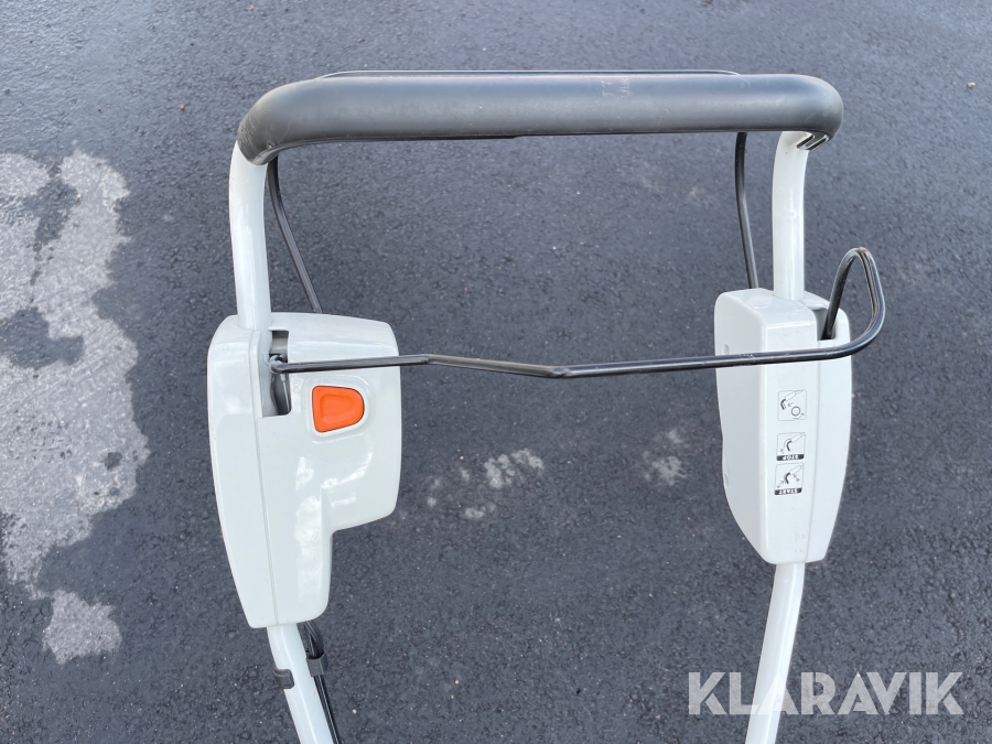 Gräsklippare Stihl RMA 2RP, Göteborg, Klaravik auktioner