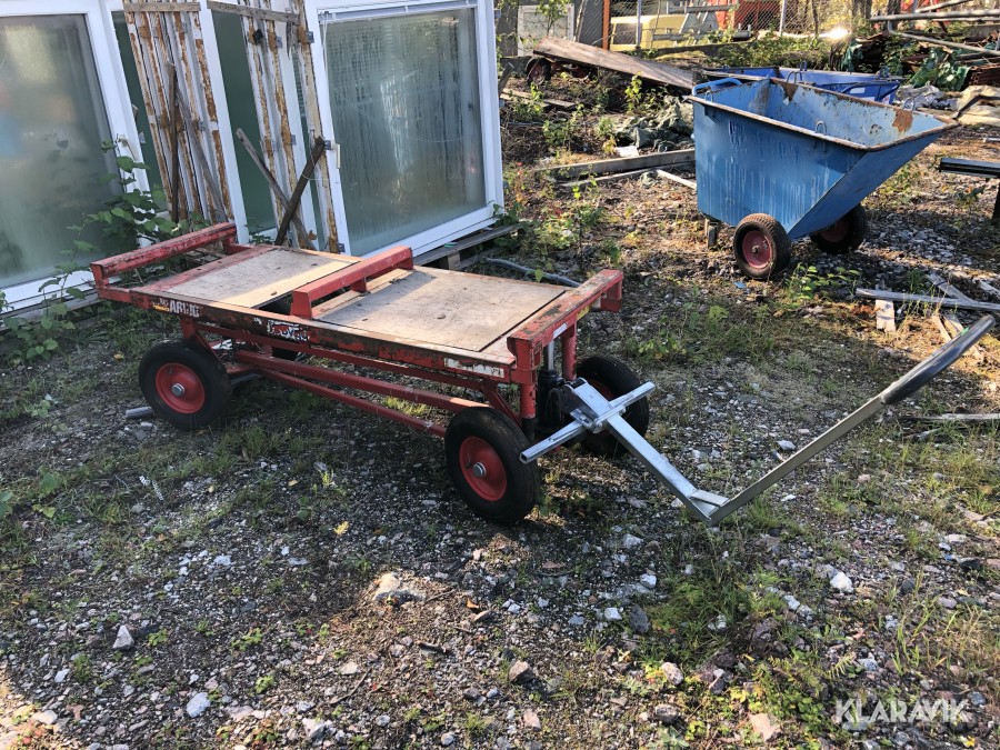Klaravik Auktioner | Dragvagn
