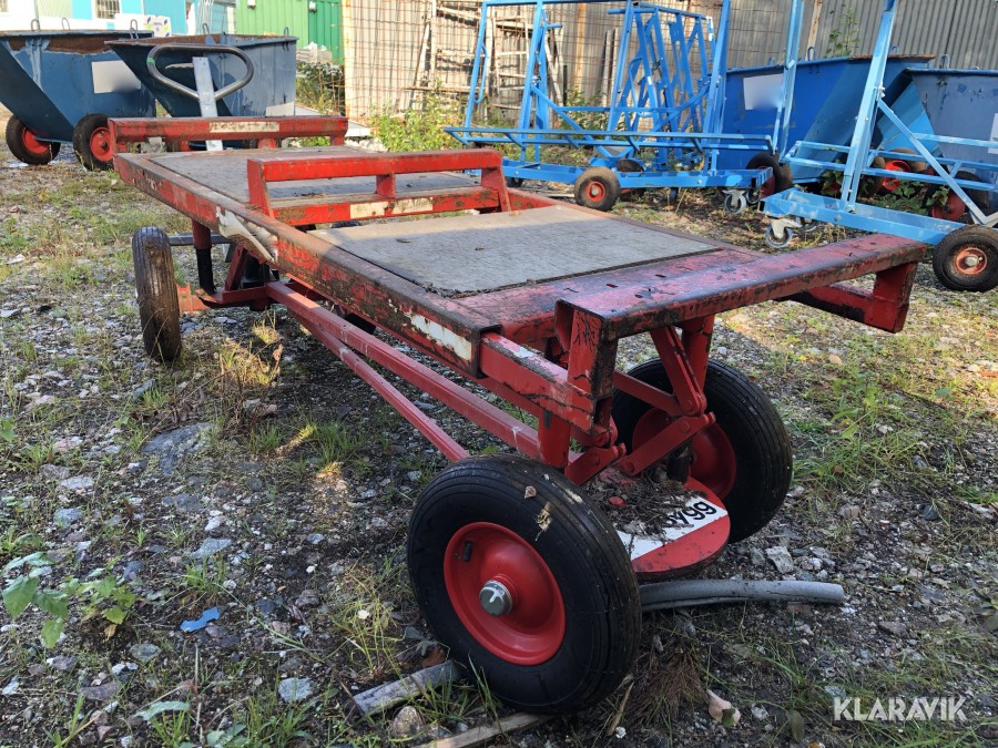Klaravik Auktioner | Dragvagn