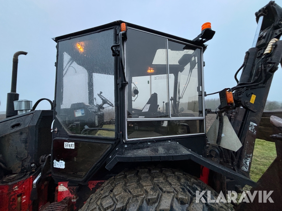 Traktorgrävare Huddig 960, Svalöv, Klaravik auktioner