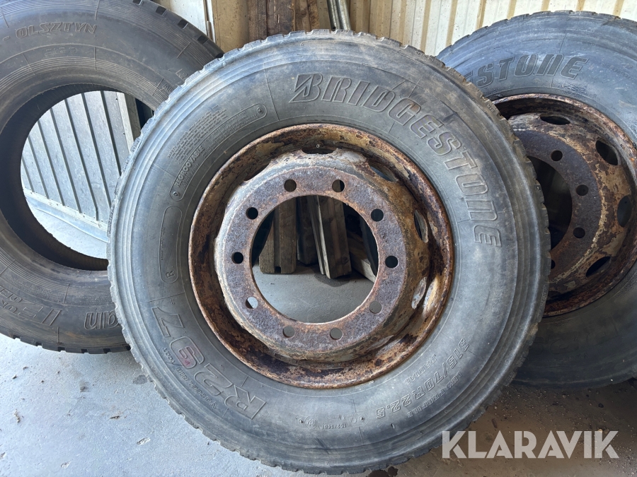 Lastbilsdäck Bridgestone R297, Sundsvall, Klaravik auktioner