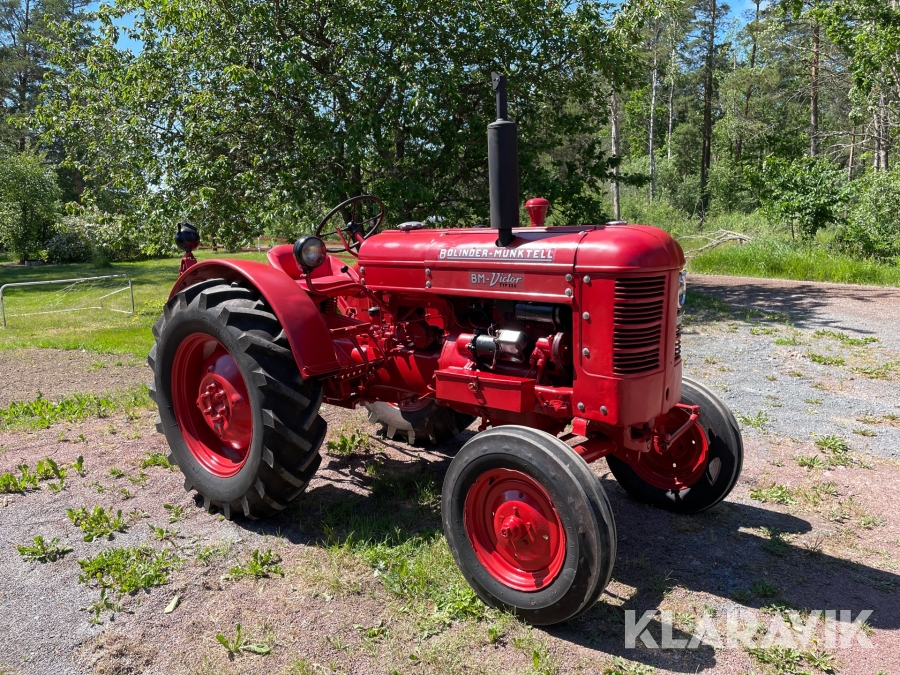 Traktor Volvo T230 Victor