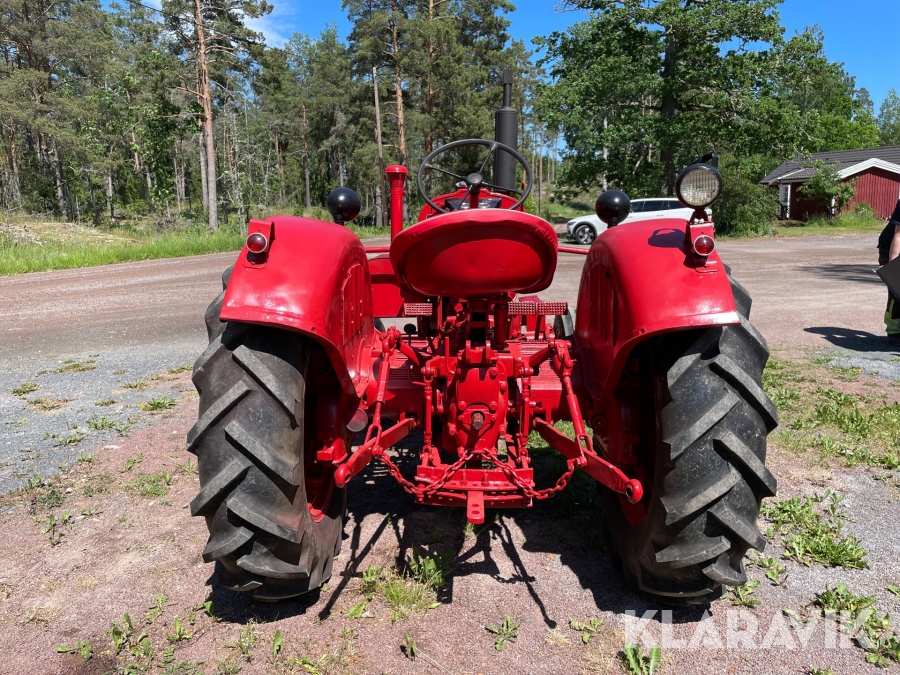 Traktor Volvo T230 Victor