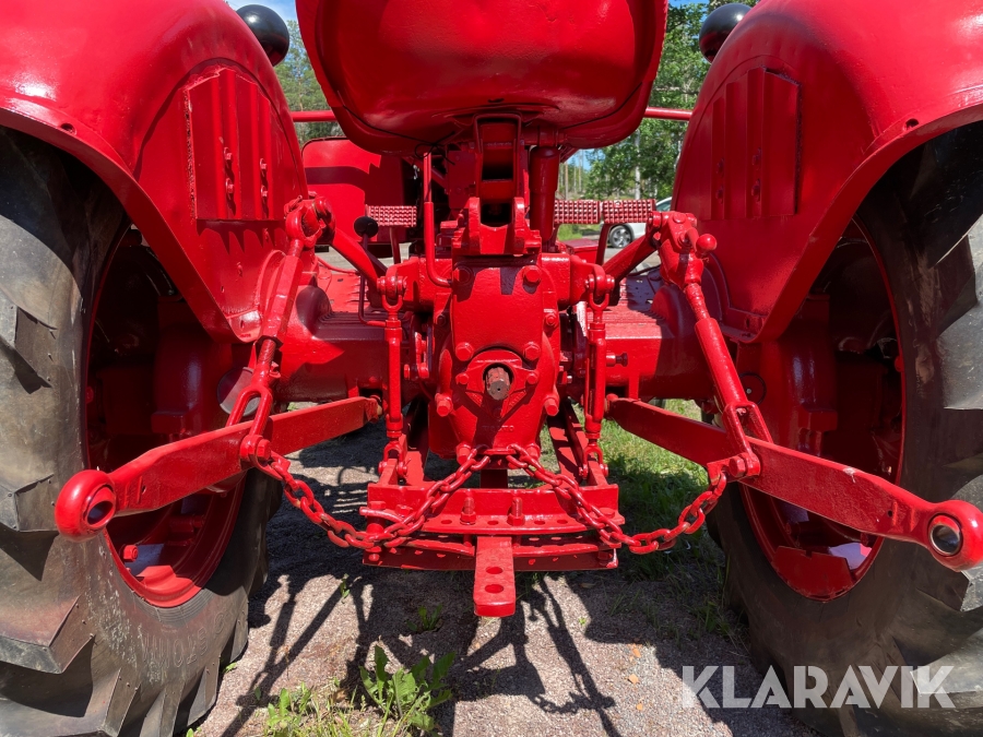 Traktor Volvo T230 Victor