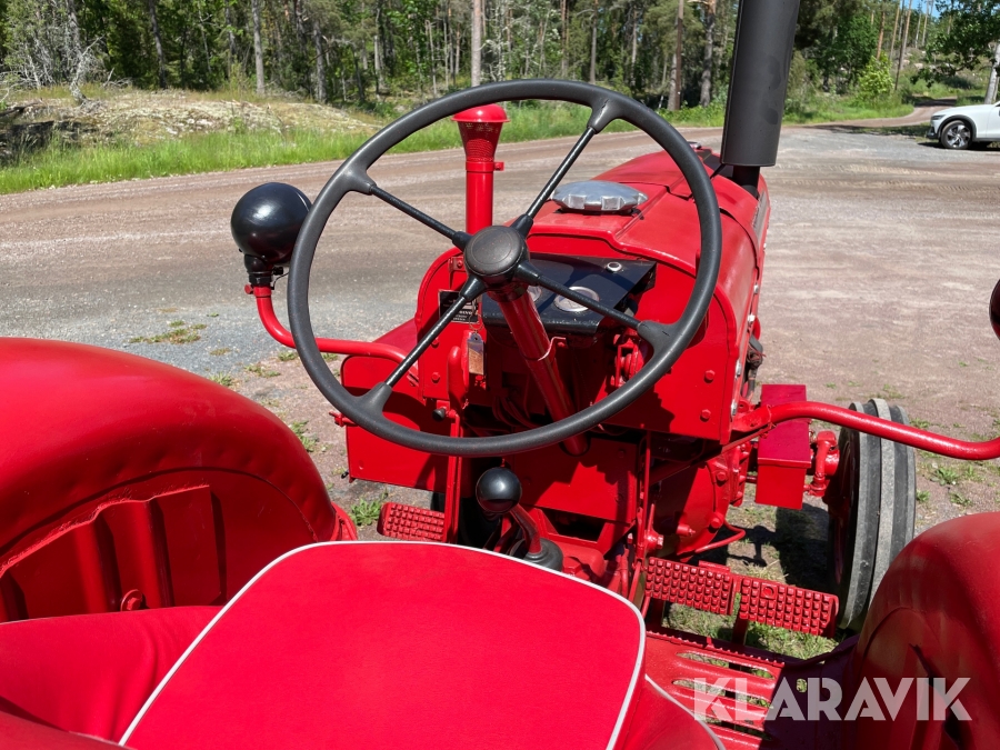 Traktor Volvo T230 Victor