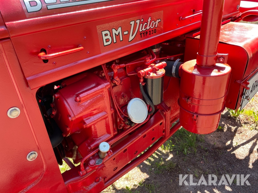 Traktor Volvo T230 Victor