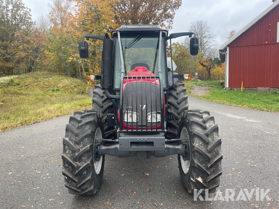 Traktor Valtra A93, Hultsfred, Klaravik auktioner