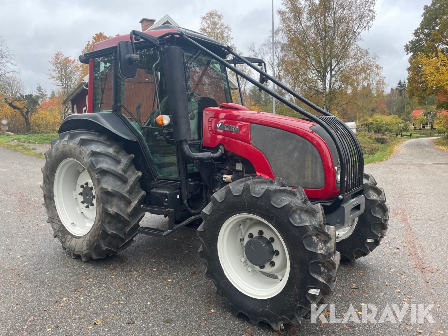 Traktor Valtra A93, Hultsfred, Klaravik auktioner