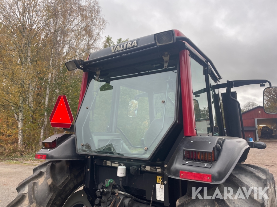 Traktor Valtra A93, Hultsfred, Klaravik auktioner