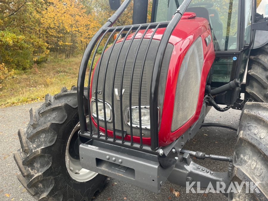Traktor Valtra A93, Hultsfred, Klaravik auktioner